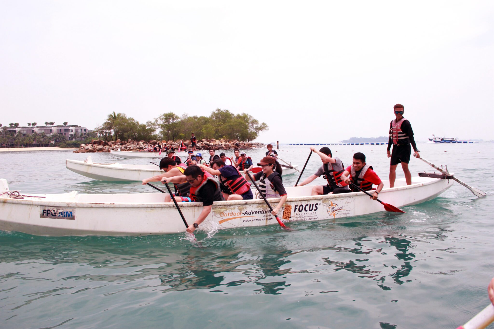 Enhance Collaboration with Our Teambuilding Water Activities